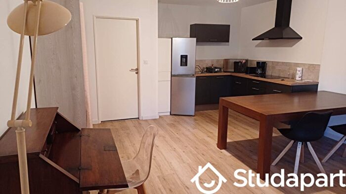 Appartement à louer - Les Roles-Saint Martin, Beaune - 1 pièce