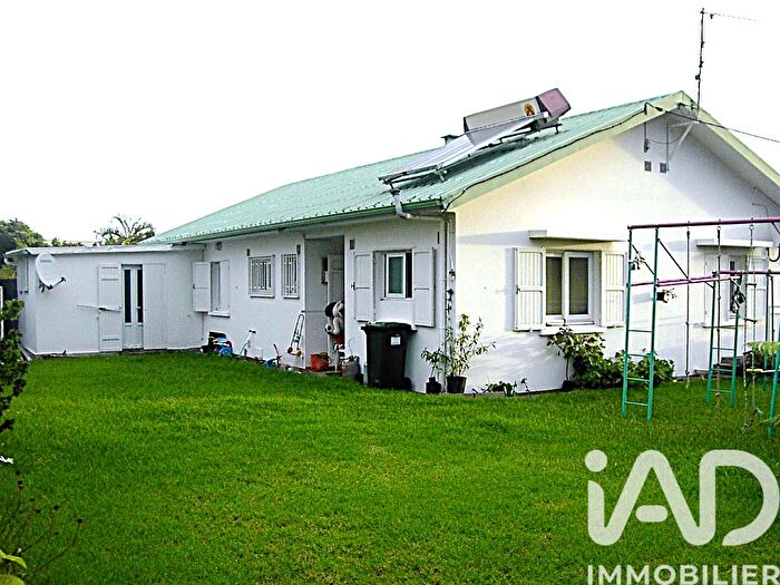 Maison à vendre - Le Tampon, Onzième, Douzième - 5 pièces - 4 chambres