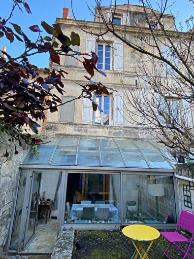 Maison à vendre - Angoulême, Centre-ville - 6 pièces - 5 chambres