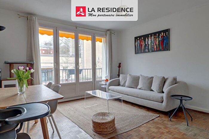 Appartement à vendre - Saint-Germain-en-Laye - 3 pièces - 2 chambres