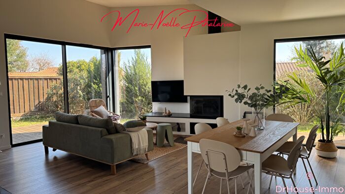 Maison 5 pièces à Saint-Médard-en-Jalles, Corbiac, Gajac, Magudas, à vendre