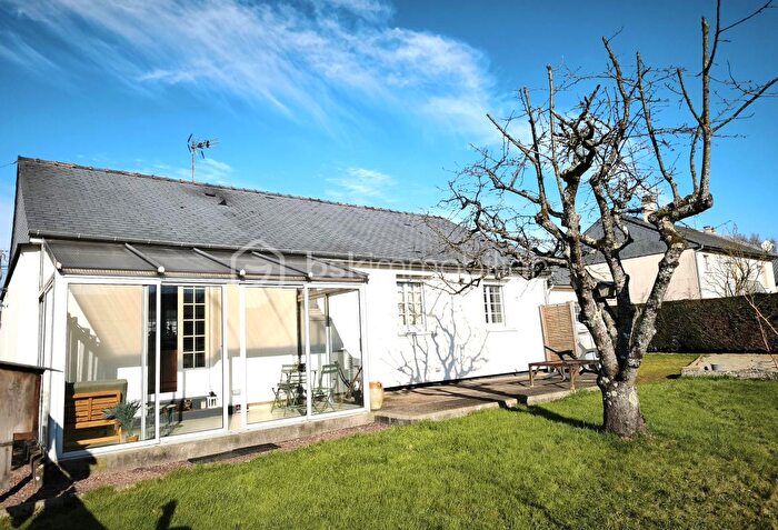 Maison à vendre - Loiron - 5 pièces - 3 chambres