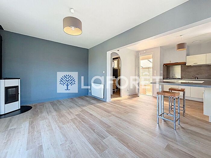 Maison à louer - Airvault - 3 pièces - 2 chambres