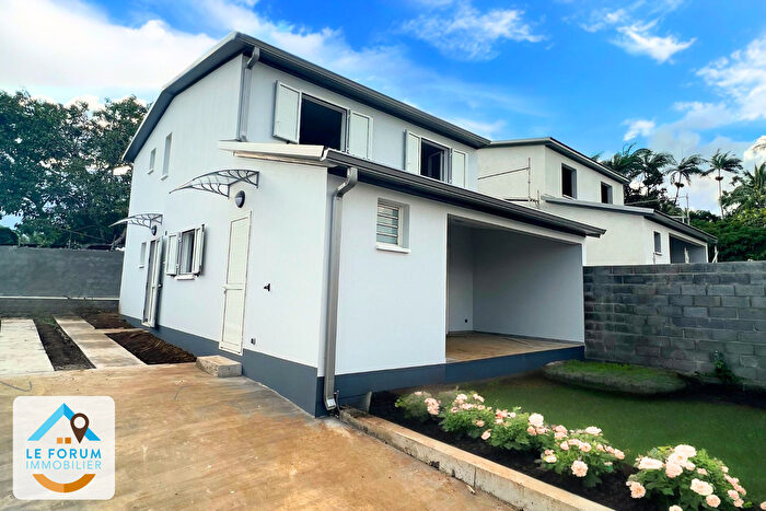 Maison à vendre - Saint-Pierre - 5 pièces - 4 chambres