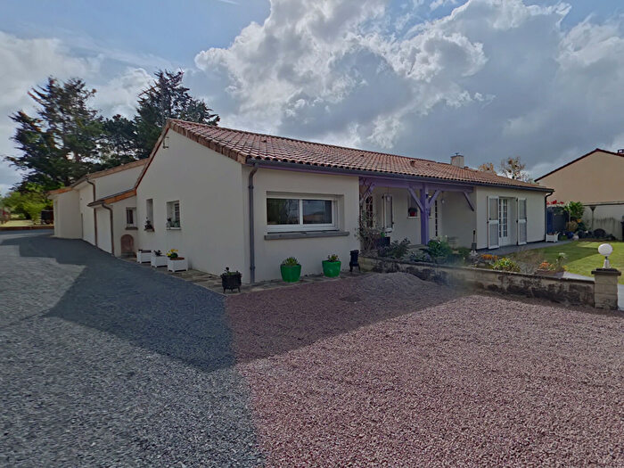 Maison 6 pièces à Thuré, à vendre