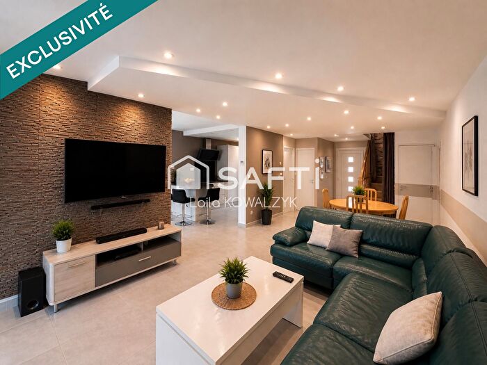 Maison à vendre - Villefontaine, Servenoble - 4 pièces - 3 chambres