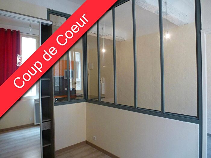 Appartement à louer - Centre Ville, Aix-en-Provence - 1 pièce