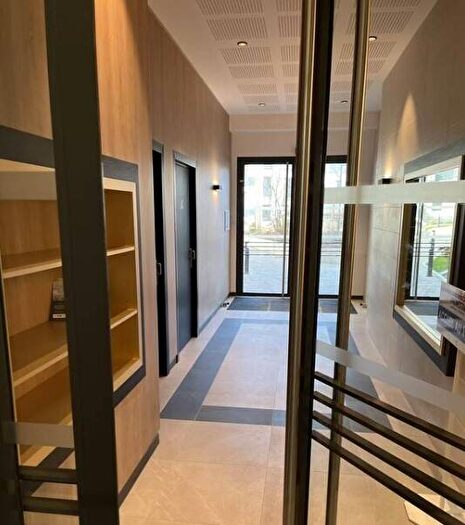 Centre Ville II, Sannois : Appartement 1 pièce à louer