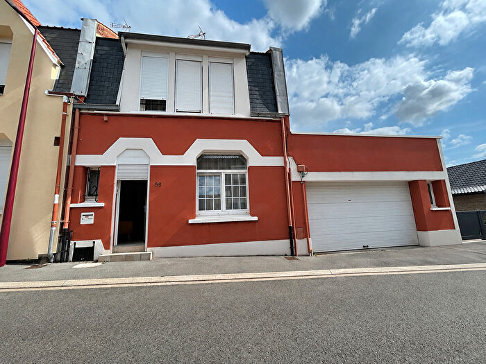Maison 6 pièces à Neuville-Saint-Rémy, à vendre