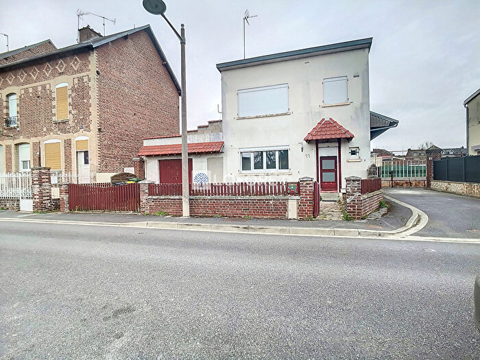 Maison à louer - Tergnier, Tergnier ville - 3 pièces - 2 chambres