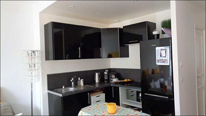 Appartement 2 pièces à Montgeron, Centre-ville, Gare, à louer