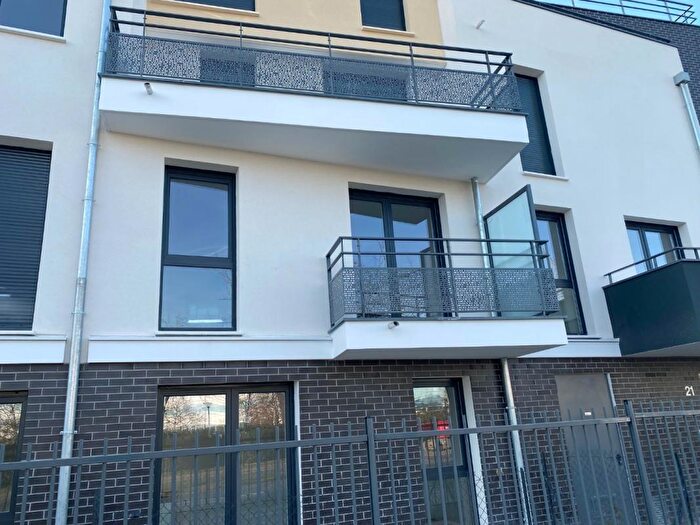 Appartement 1 pièce à Élancourt, Clé Saint-Pierre, Pissaloup, La Revanche, à louer