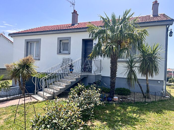 Maison 6 pièces à vendre à Treize-Septiers