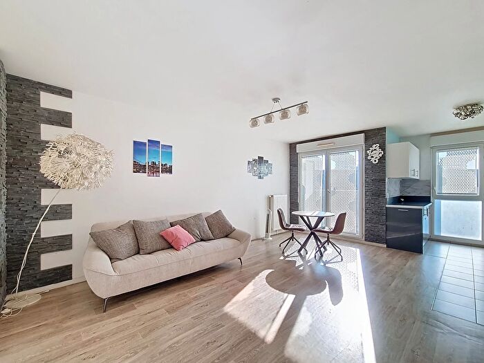 Appartement à vendre - Valenton - 3 pièces - 2 chambres