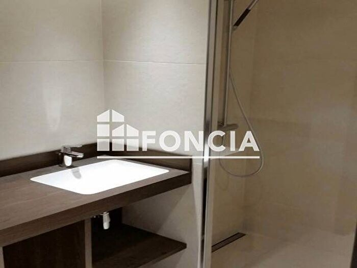 Appartement à louer - Centre-Neuf Bourg-Quesnoy-Delsaux-Musée-Cannoniers-Gare, Valenciennes - 2 pièces - 1 chambre