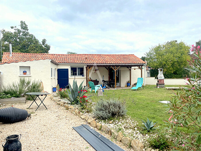 Maisons à vendre et appartements à louer - 1