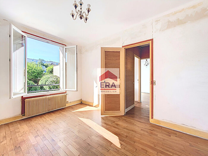 Suresnes, République - Maison 5 pièces à vendre