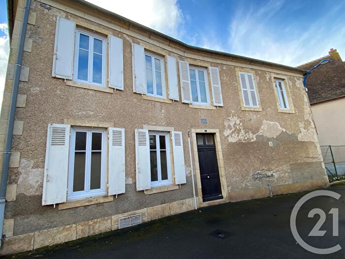 Le Veurdre : Maison 8 pièces à vendre