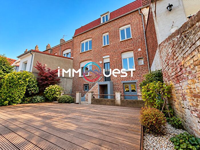 Saint-Omer, Faubourgs : Maison 6 pièces à vendre