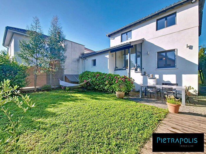 Maison à vendre - Francheville - 5 pièces - 4 chambres