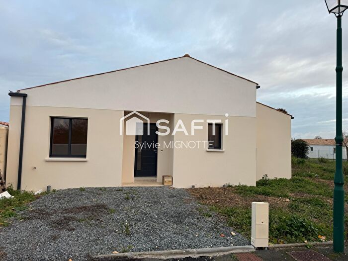 Maison 4 pièces à La Laigne, à vendre