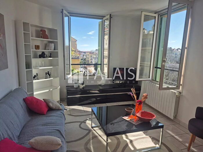 Nice, Saint-Lambert, Bas-Cimiez - Appartement 3 pièces à louer