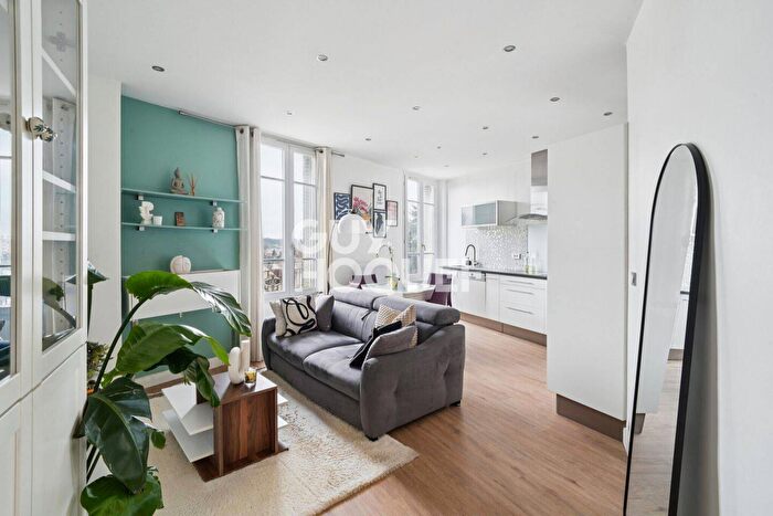 Appartement à louer - Le Cheteau, Villiers-sur-Marne - 2 pièces - 1 chambre