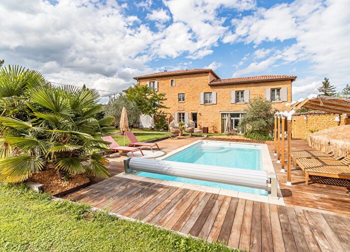 Maison à vendre - Jarnioux - 6 pièces - 4 chambres