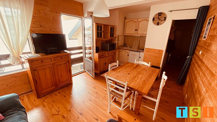 Appartement à vendre - Saint-Aventin - 2 pièces - 1 chambre