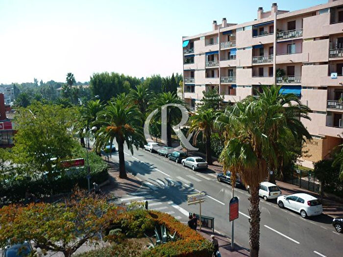 Hyères, Centre-ville : Appartement 1 pièce à louer