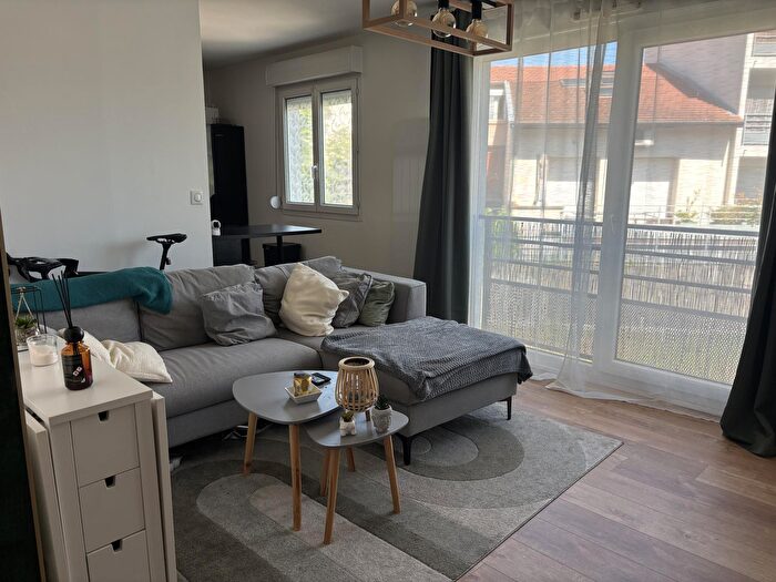 Tassin-la-Demi-Lune, Alaï : Appartement 2 pièces à louer