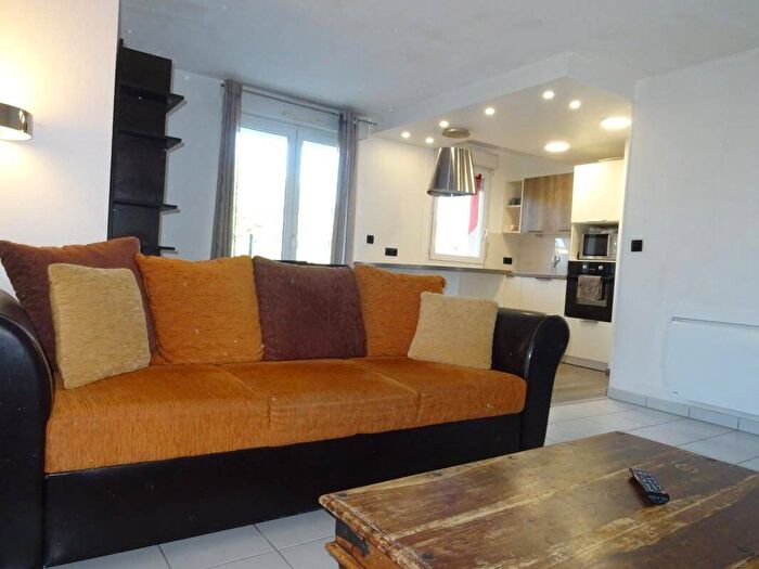 Argonne-Champ Chardon-Fontaine-Nécotin, Orléans - Appartement 2 pièces à louer