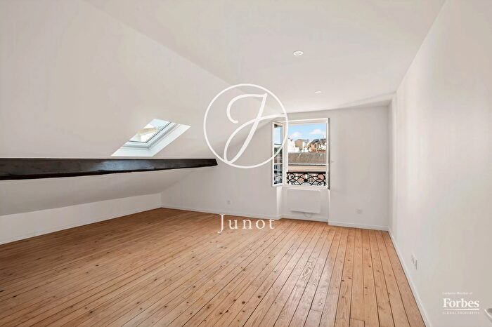 Appartement 2 pièces à vendre à Versailles, Notre Dame