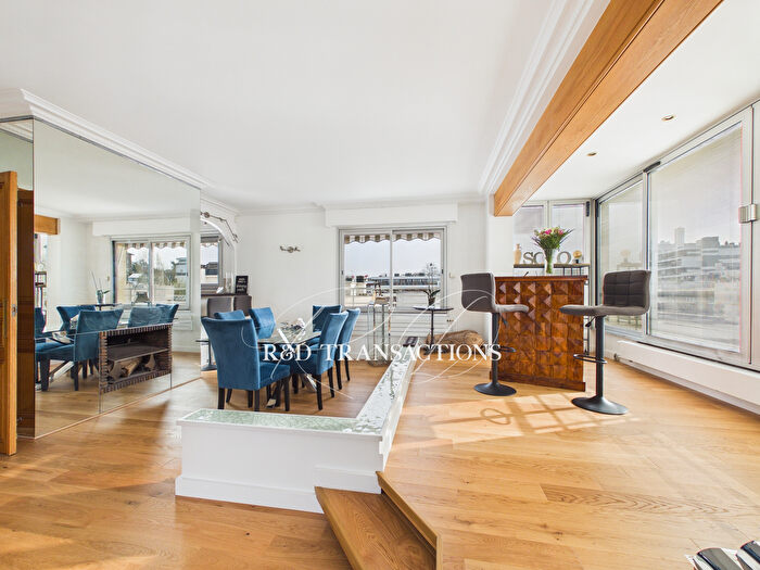 Appartement à vendre - Saint-Cloud, Fouilleuse, Val dOr - 5 pièces - 3 chambres