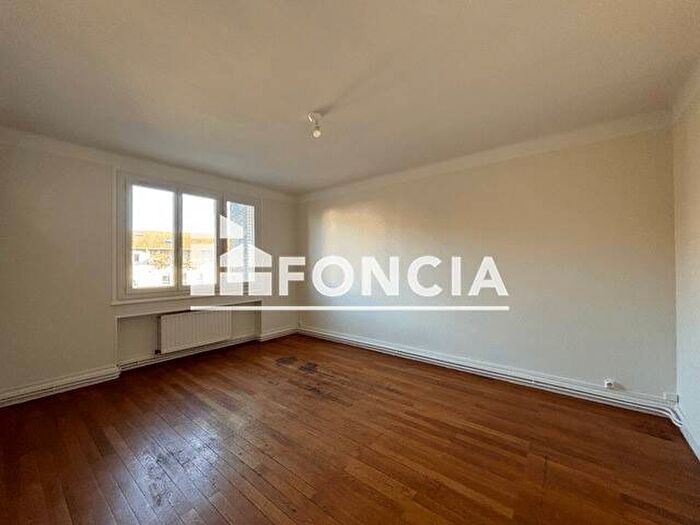 Appartement à louer - Croix Rousse Gros Caillou, Lyon ème arrondissement - 3 pièces - 2 chambres