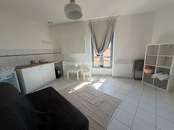 Nîmes, Ecusson, Arènes : Appartement 1 pièce à louer