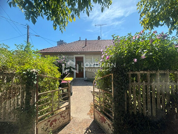 Maison 4 pièces à La Guerche-sur-l'Aubois, à vendre