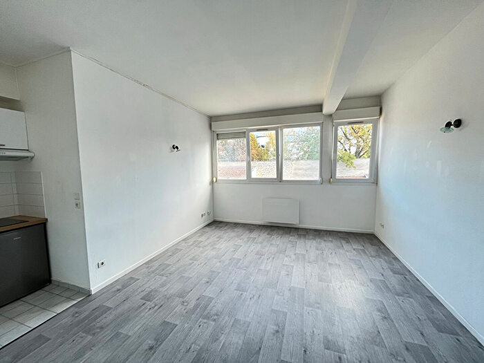 Appartement à louer - Reims, Barbâtre - 1 pièce