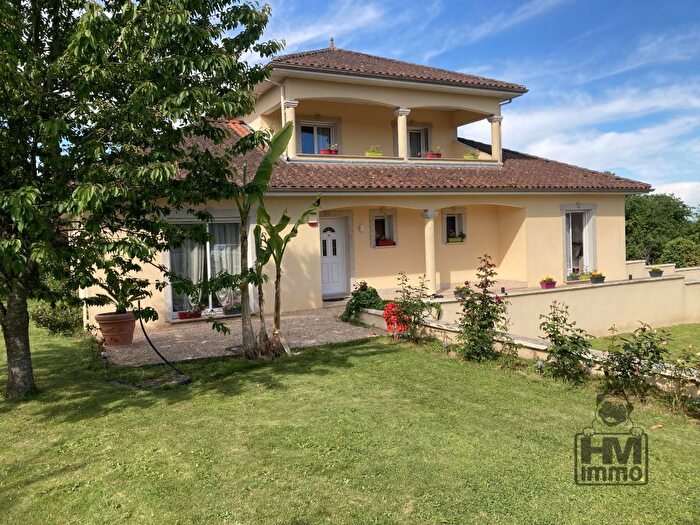 Maison à vendre - Saint-Just-le-Martel - 7 pièces - 4 chambres