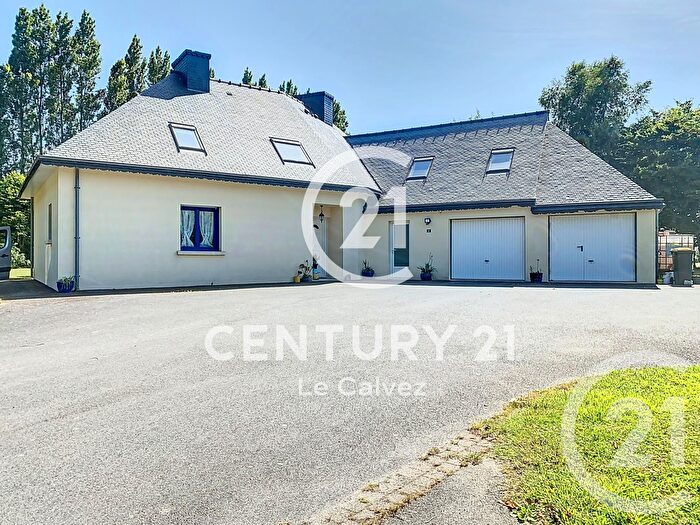 Maison à vendre - Saint-Jean-Kerdaniel - 9 pièces - 6 chambres