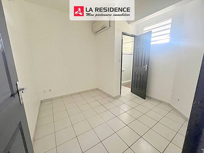 Appartement à louer - Fort-de-France - 2 pièces