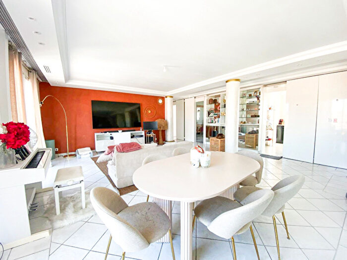 Appartement à vendre - Toulon - 4 pièces - 2 chambres