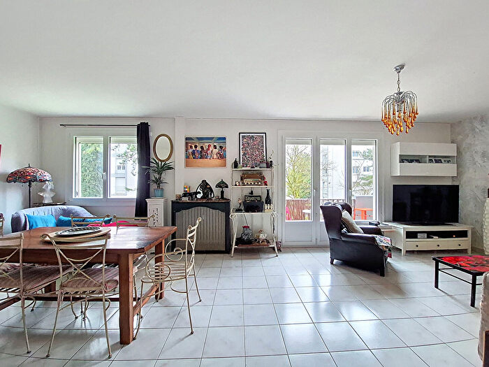 Appartement à vendre - Saint-Sébastien-sur-Loire, Ouest - 4 pièces - 3 chambres