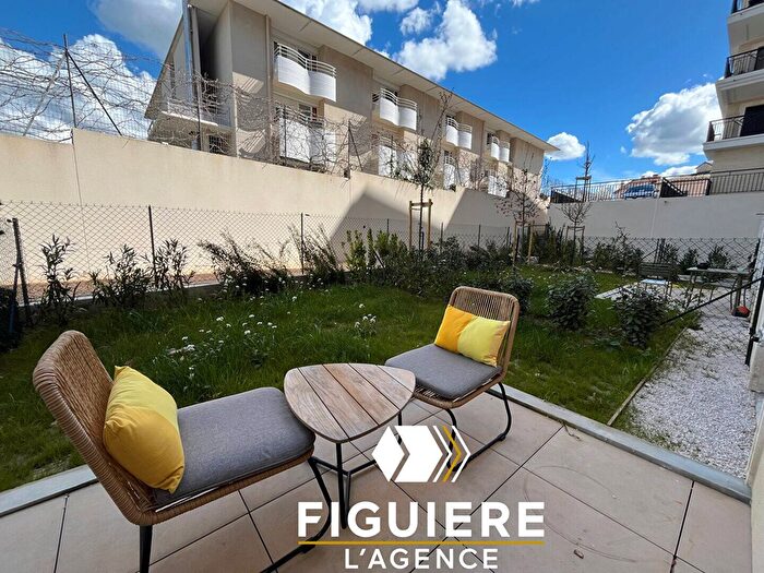 Appartement à louer - Pont de Béraud, Aix-en-Provence - 1 pièce