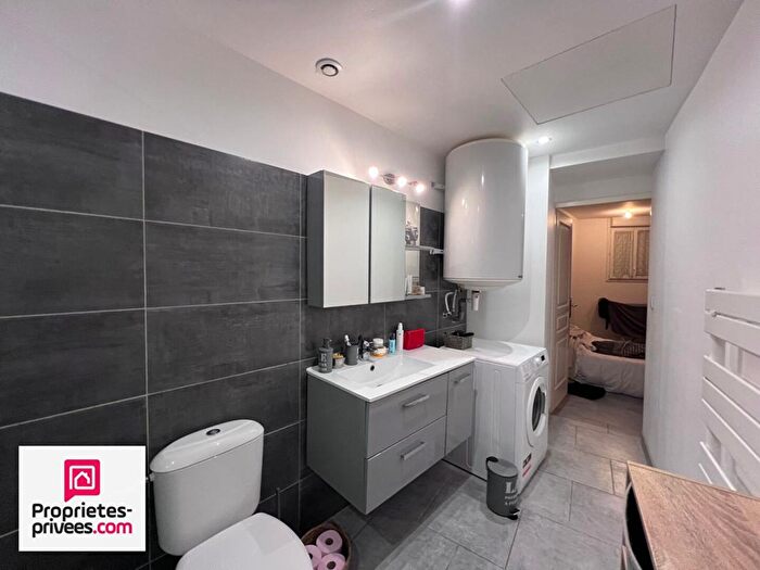 Appartement à vendre - Rians - 2 pièces - 1 chambre