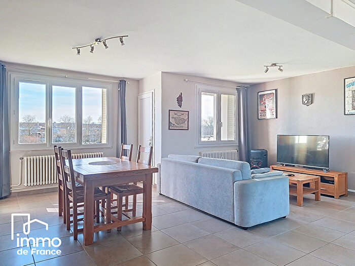 Appartement 4 pièces à Bourg-en-Bresse, Centre, Brou, Baudières, à vendre