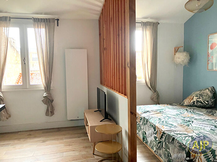 Appartement à louer - Libourne, Centre-ville, Bastide, Gare - 1 pièce - 1 chambre