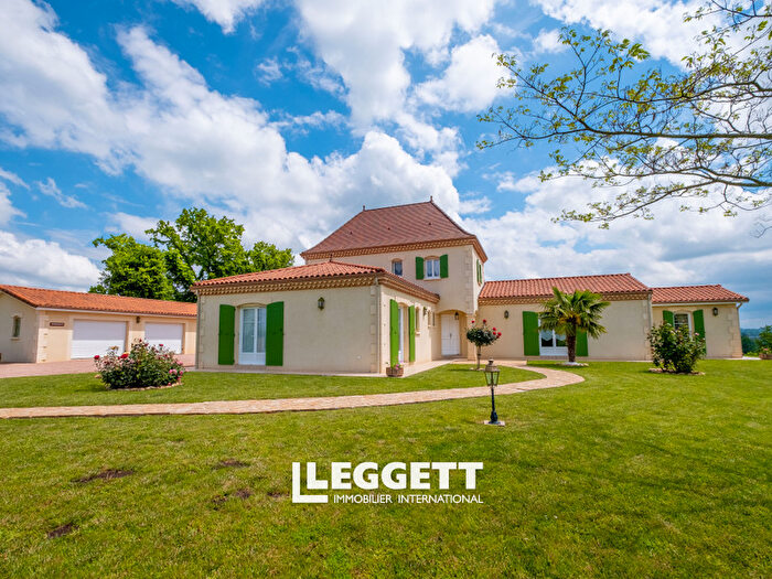 Maison à vendre - Nantheuil - 7 pièces - 5 chambres