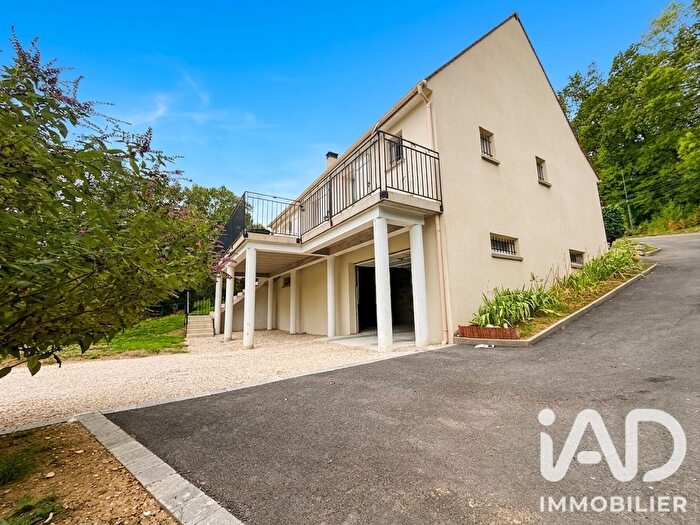 Maison 5 pièces à Lesches, à vendre
