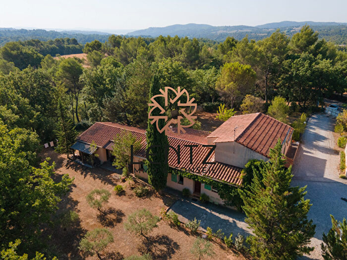 Pierrevert : Maison 6 pièces à vendre